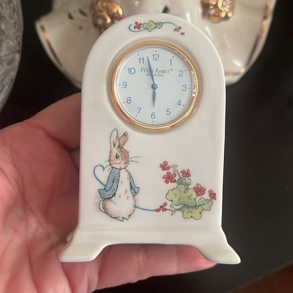 Wedgwood | Accents | Wedgwood Peter Rabbit 993 Minature Tabletop Clock ...